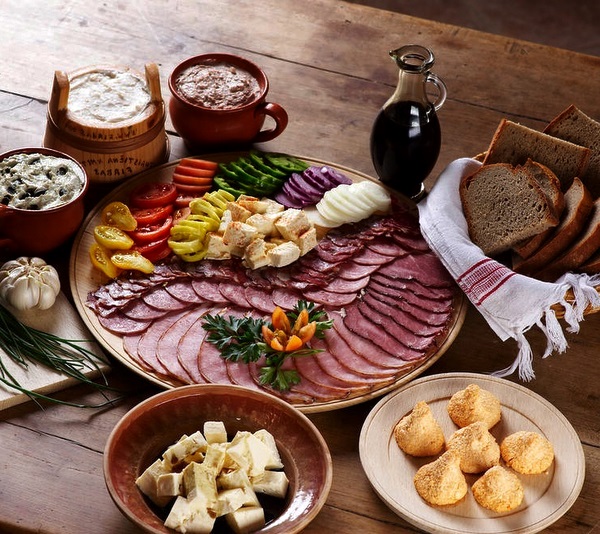 Traditional food of Slovenia - Gastronomy Guide - Flavours of Slovenia
